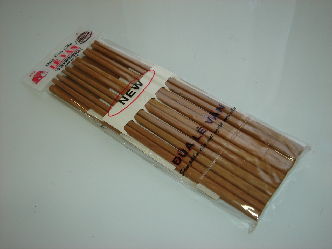 New Le Van Set of 10 Pair Hard Wood Chopsticks