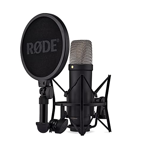 RĂDE NT1 5th Generation Large-diaphragm Studio Condenser Microphone with XLR and USB Outputs, Shock Mount and Pop Filter for Music Production, Vocal Recording and Podcasting (Black)