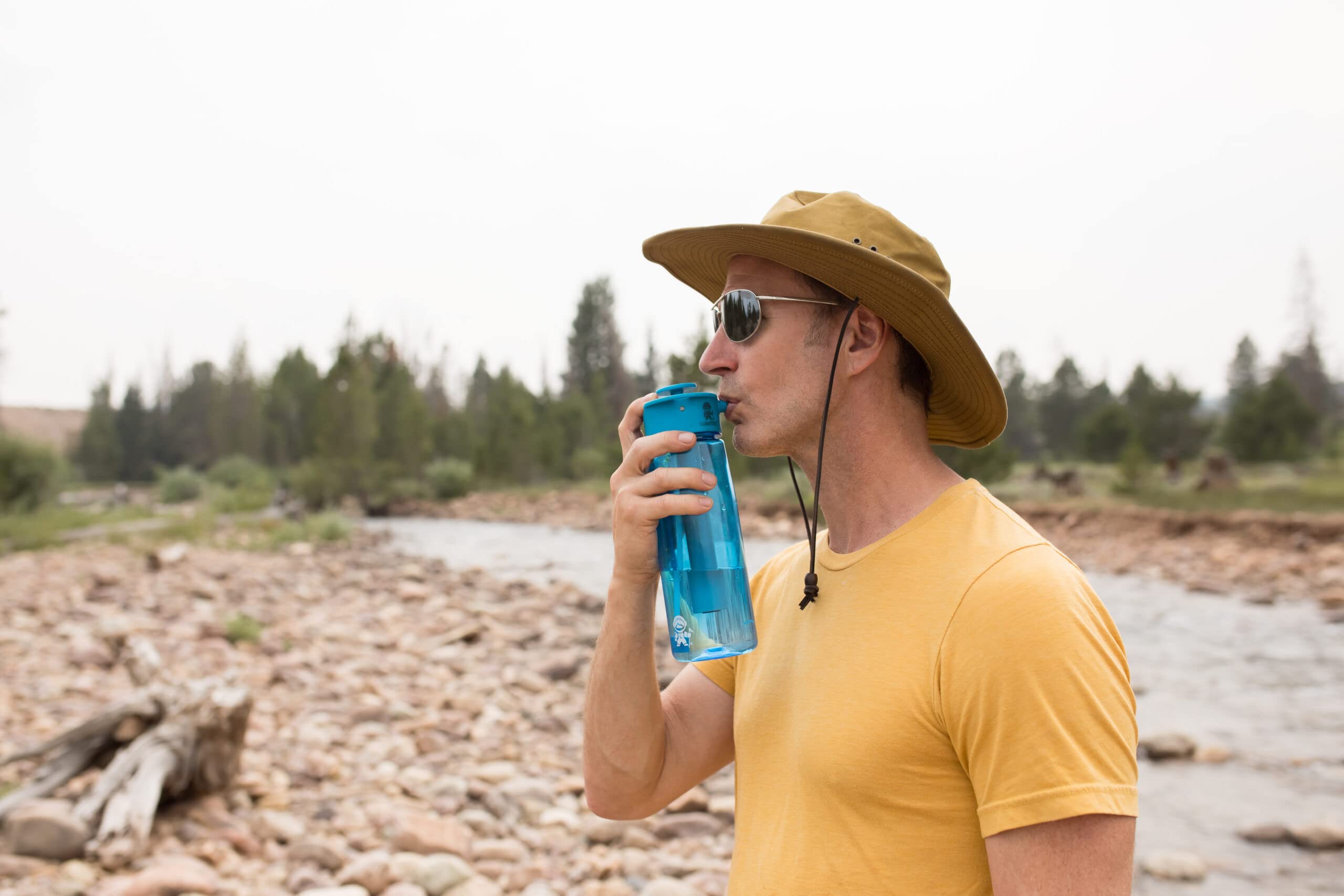 Lunatec Hydration Spray Water Bottle is a pressurized personal mister, camp shower and sport water bottle in one easy-to-use BPA free bottle.