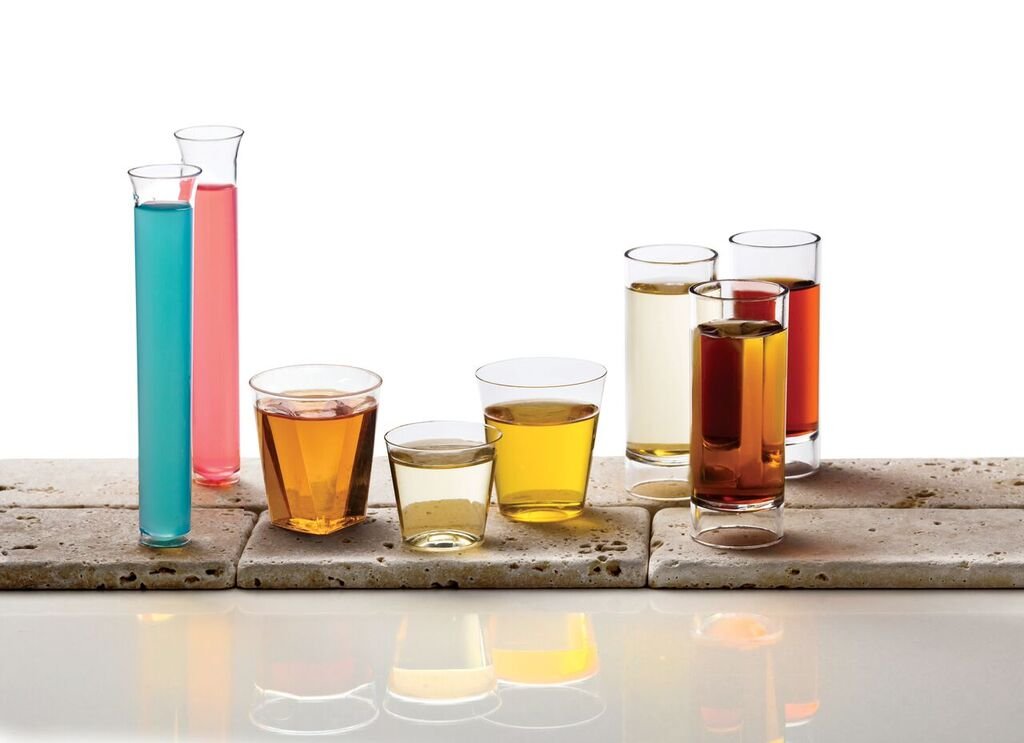 Party Essentials N151521 Hard Plastic Tube Shot, 1.5 oz. Capacity, Clear (12 Packs of 15)
