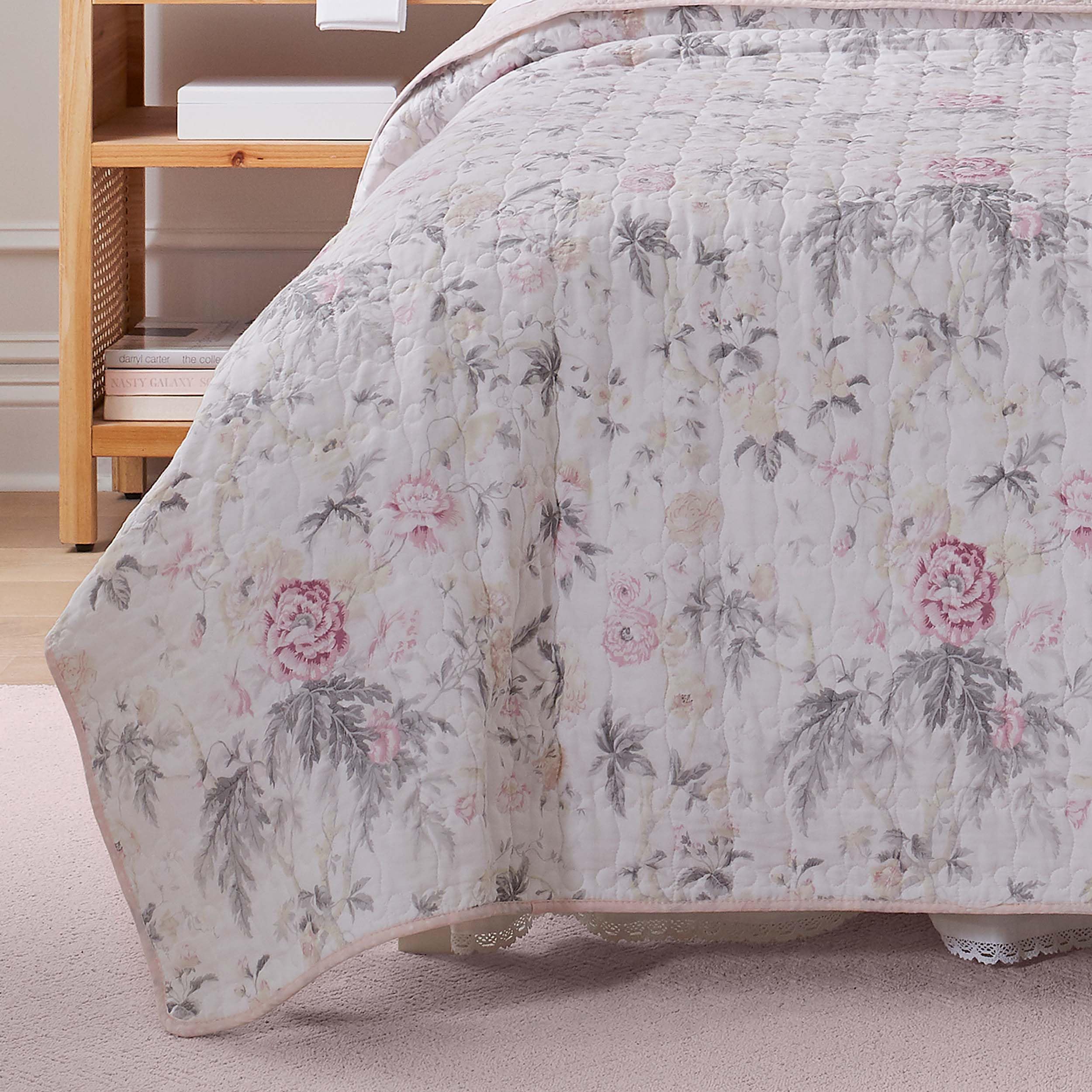 Laura Ashley - Queen Quilt Set, Reversible Cotton Bedding with Matching Shams, Lightweight Home Decor for All Seasons (Breezy Floral Pink/Grey, Queen)