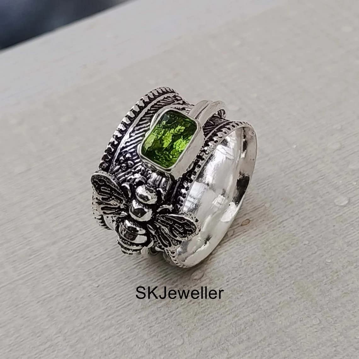 Rings For Women's Natural Peridot Silver Spinner Ring 925 Sterling Silver Faceted Cut Peridot Spinner Ring Designer Hand Carved Honey Bee Silver Ring Gift , Green, Free Size