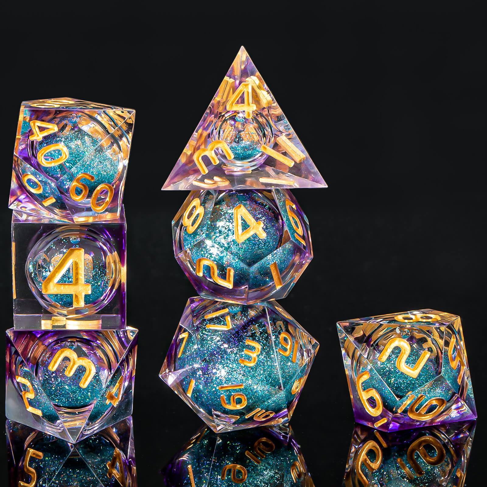 KERWELLSI Liquid Core D&D Dice Set, 7 Piece Sharp Edge Resin DND Dice Set, Polyhedral Dungeons and Dragons Dice with Gift Box, Purple RPG Role Playing D and D Dice D20 D12 D10 D8 D6 D4