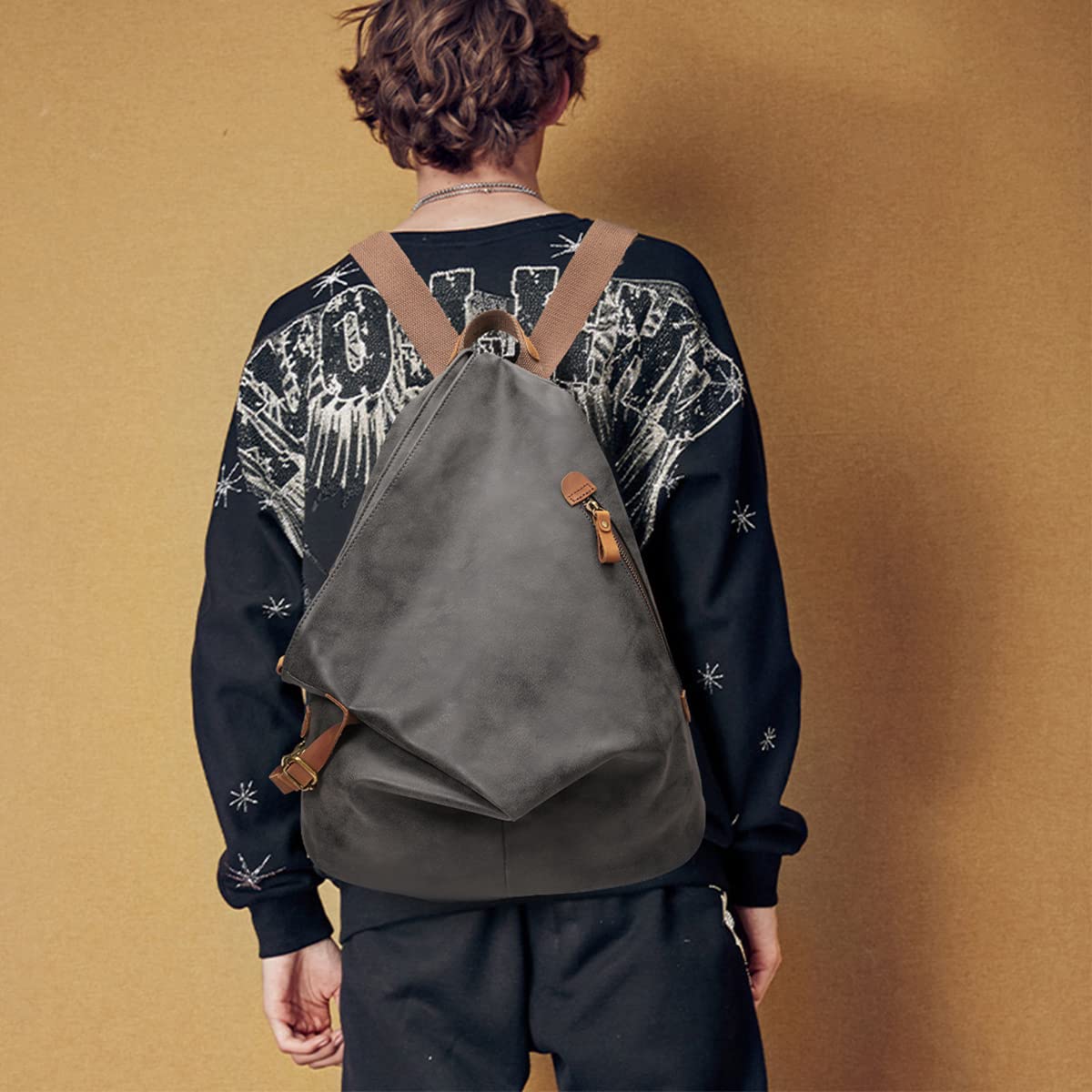 KL928 PU Leather Vintage Backpack β Large Casual Daypack Outdoor Travel Rucksack Hiking Backpacks for Men Women