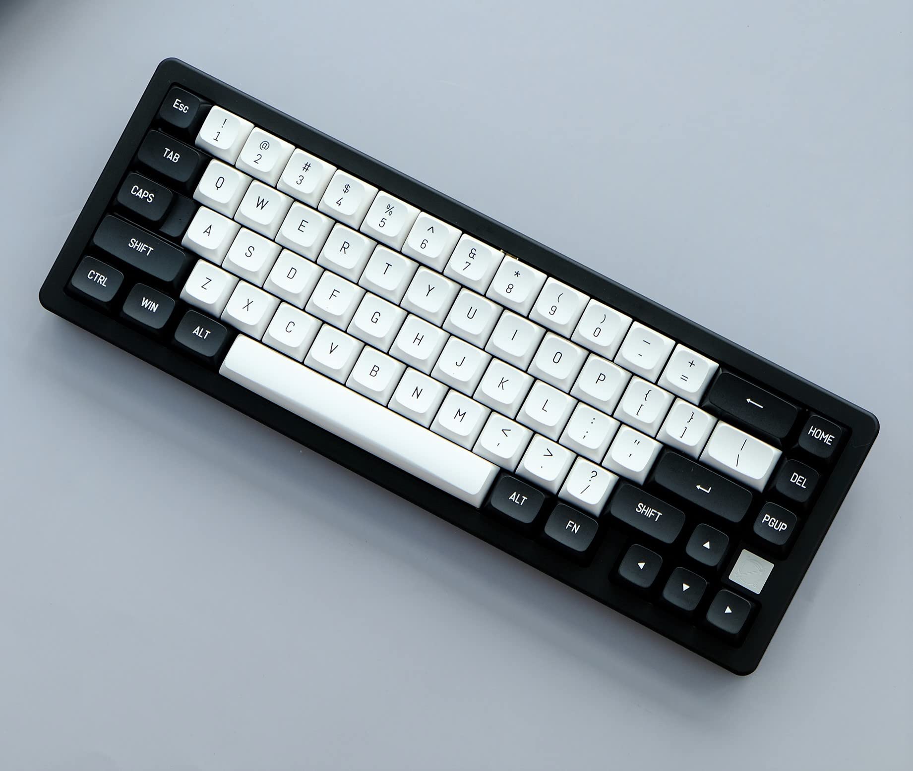 UniCusMech 150 Keys Set CSA Profile Custom Keycaps PBT Double Shot ANSI Layout Keyboard for Cherry MX Switches Mechanical Gaming Keyboards (Black and White)