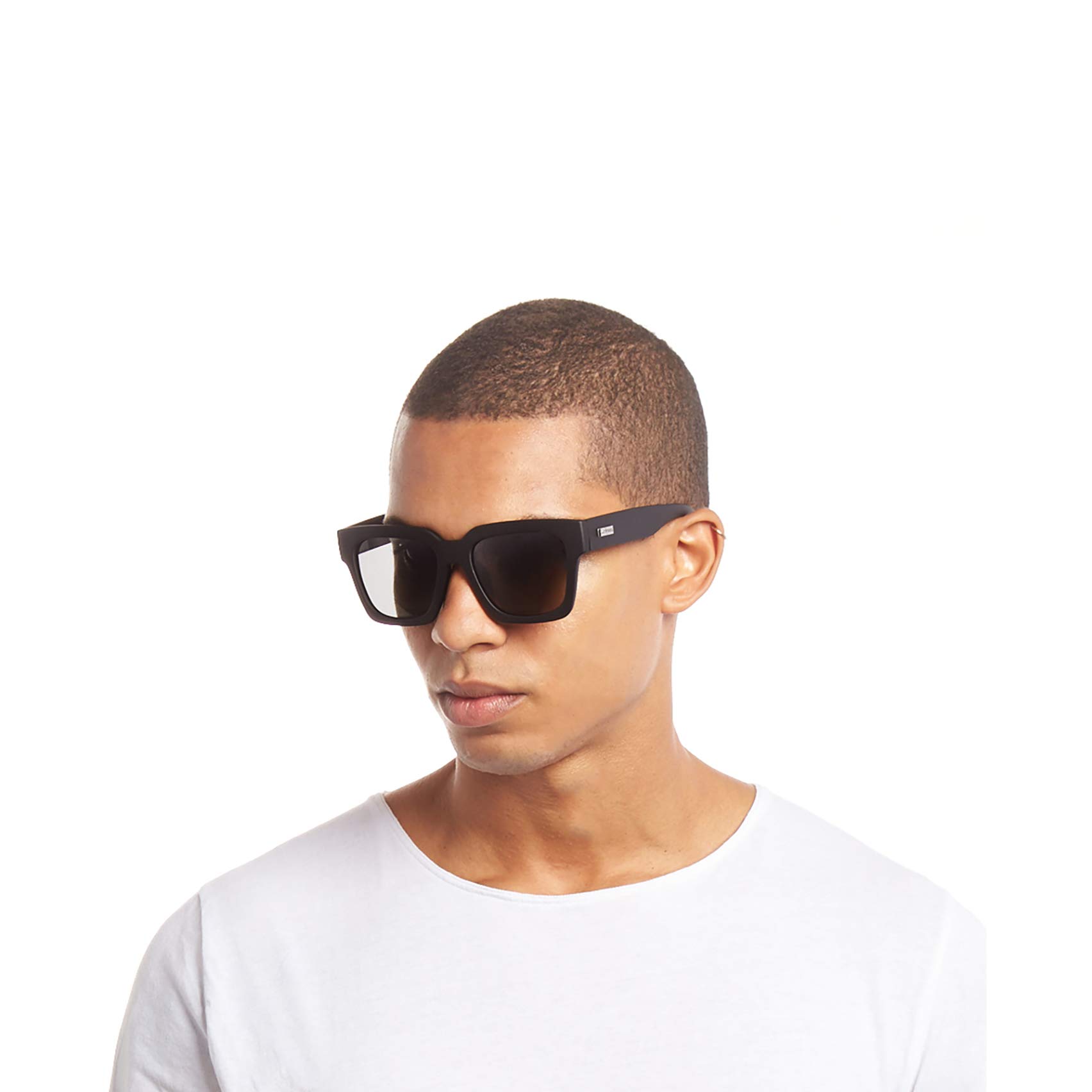 Le Specs Weekend Riot Polarized Sunglasses, Black Rubber/Smoke Mono, One Size
