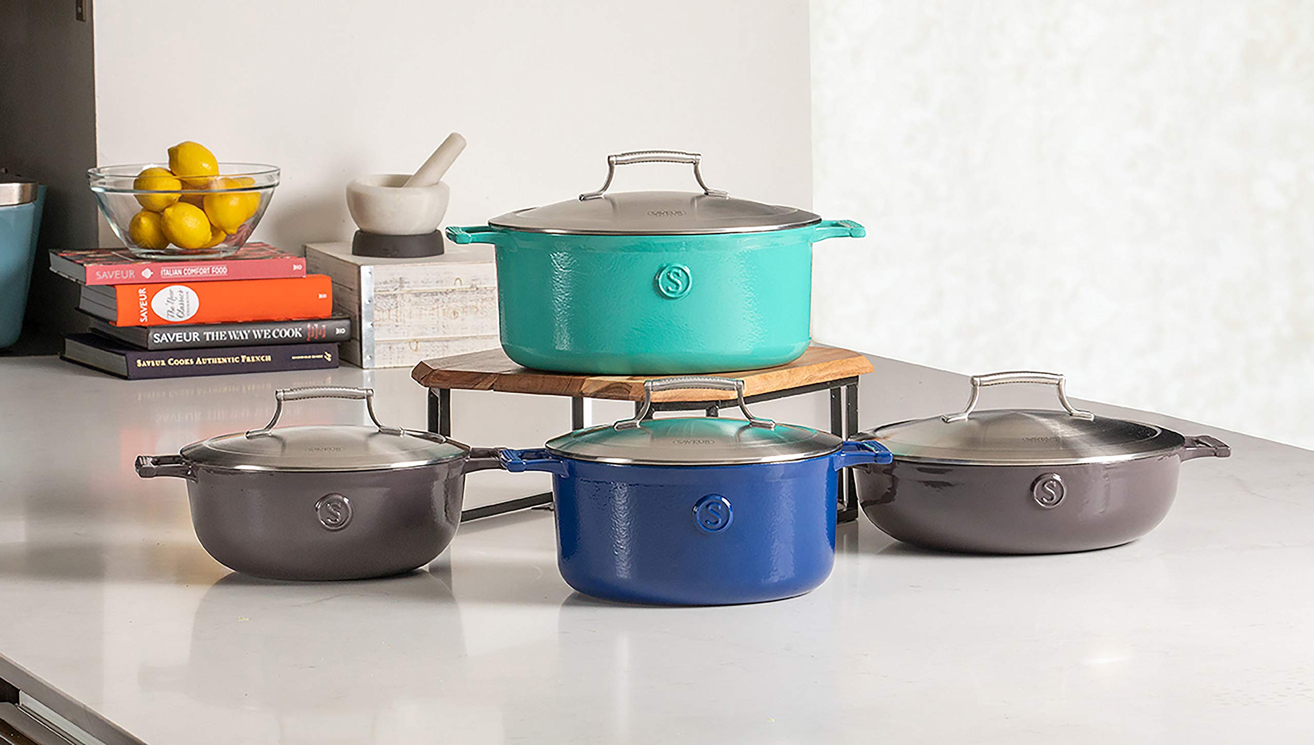SAVEUR SELECTS Enameled Cast Iron 4-1/2-Quart Braiser with Stainless Steel Lid, Rabbit Grey, Voyage Series