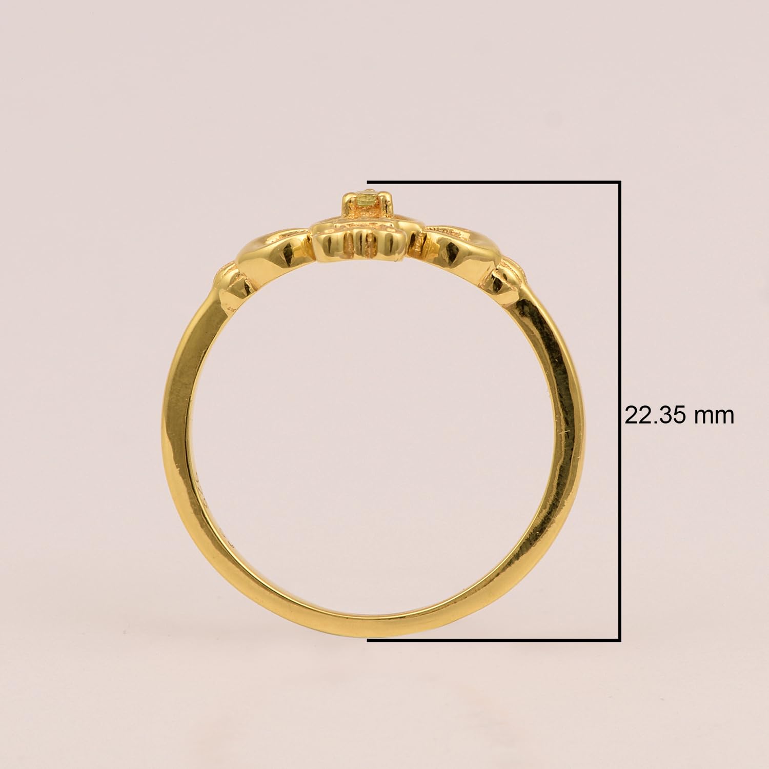MOONEYE Multi Choice Your Gemstone Petite Claddagh 0.02 Ctw 925 Sterling Silver Yellow Gold Plated Crown Ring (7, peridot)
