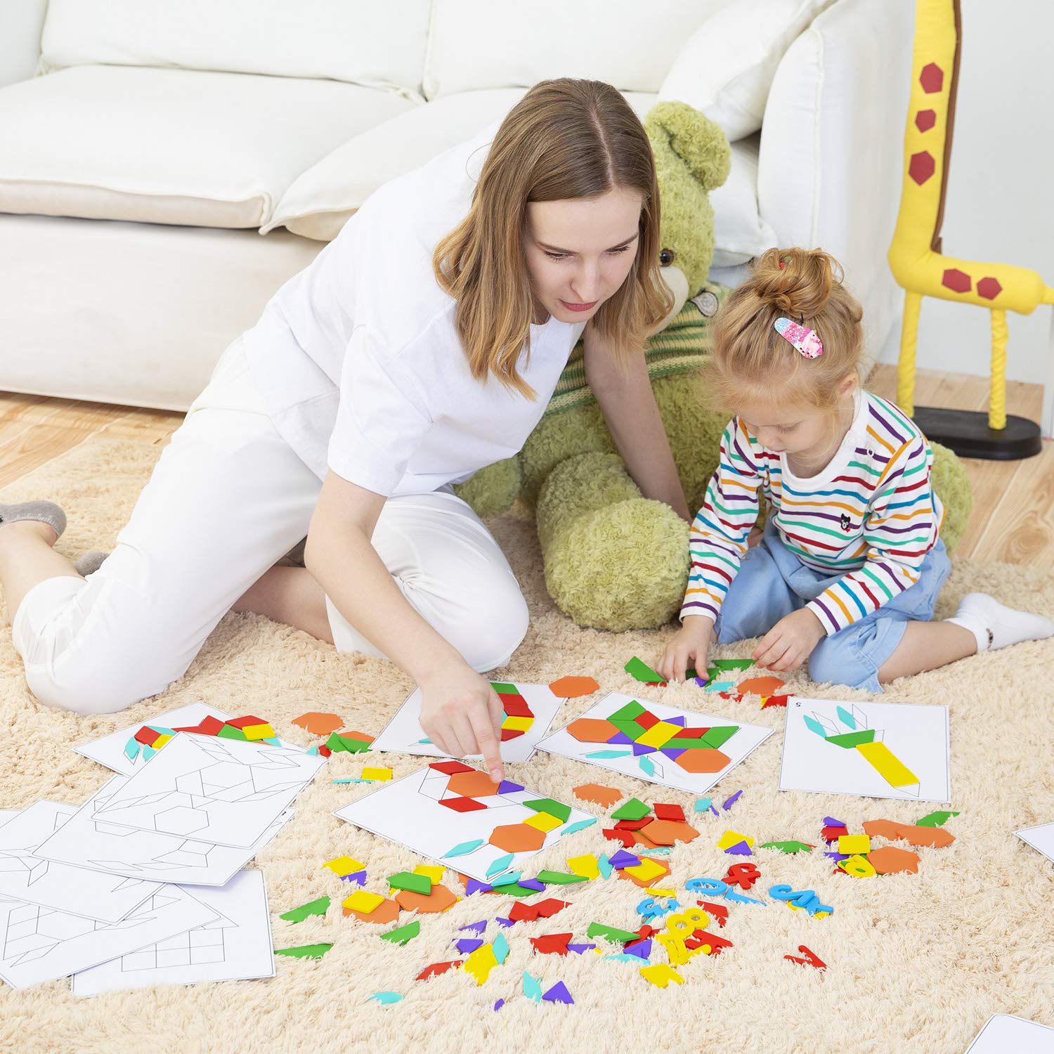 Lewo 203 PCS Pattern Blocks Set Activity Cards Wooden Geometric Shape Puzzles Tangrams Set Educational Toys for Kids