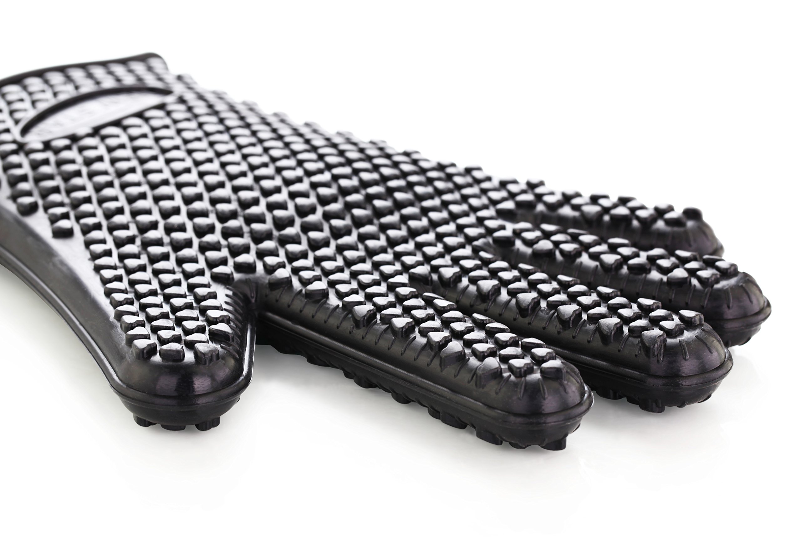 New Star Foodservice 32383 Commercial Grade Silicone Oven Mitts, Black, Set of 2