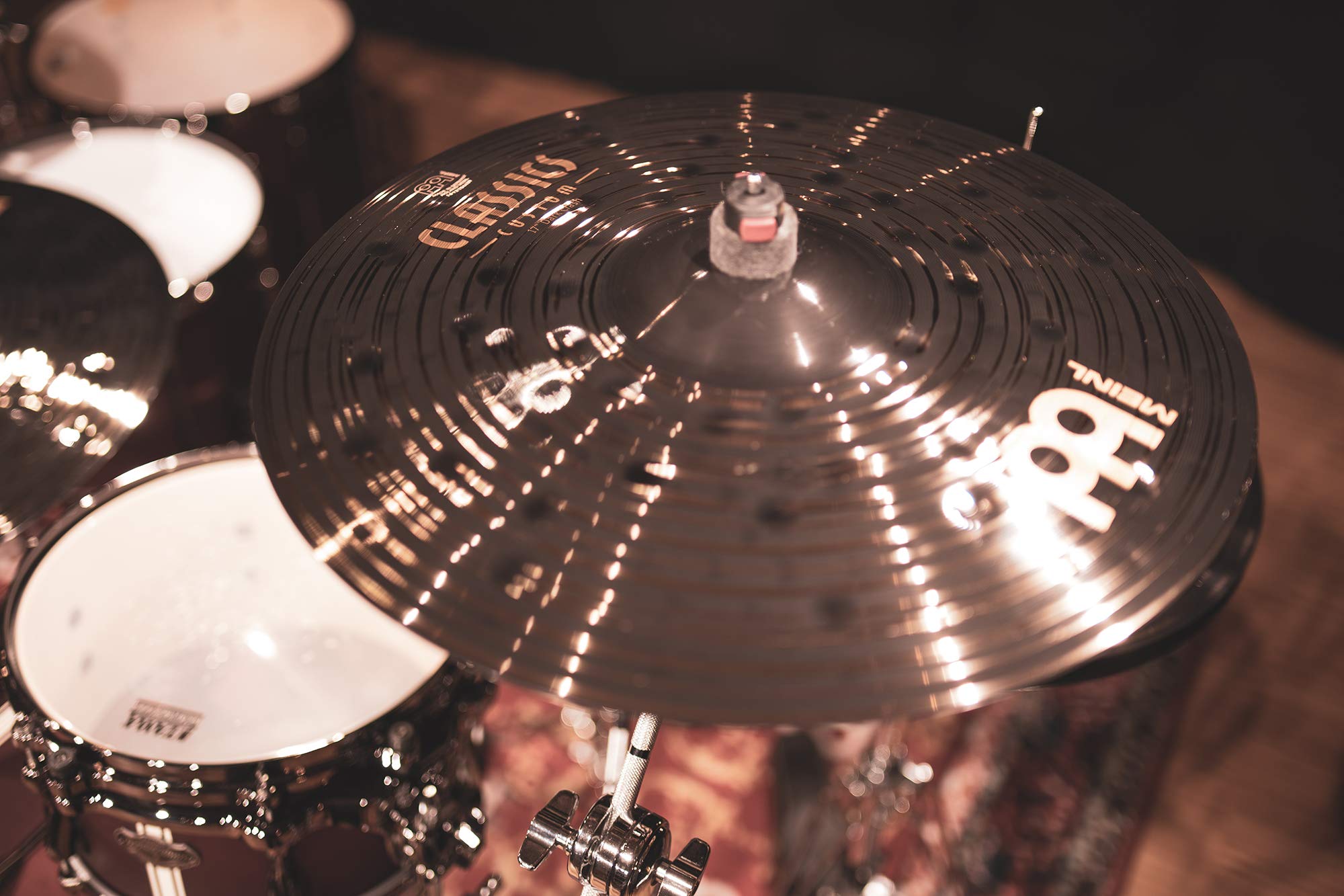 Meinl Cymbals Classics Custom Dark 17" Crash Cymbal for Drum Set β Made in Germany β B12 Bronze, 2-Year Warranty (CC17DAC)