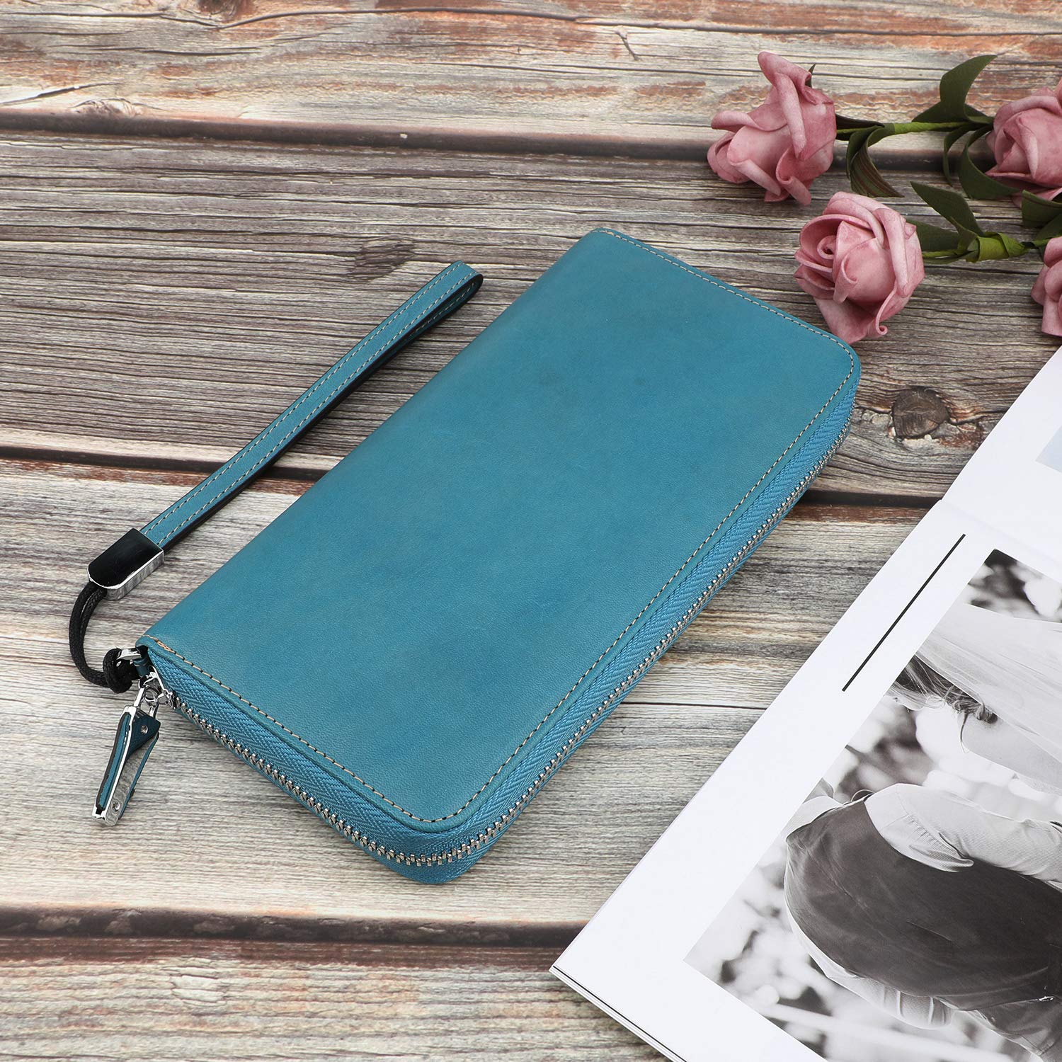 Lavemi Women's RFID Blocking 100% Leather Large Capacity Zip Around Wallet Phone Holder Clutch Travel Purse Wristlet(Large Size Vintage Light Green)
