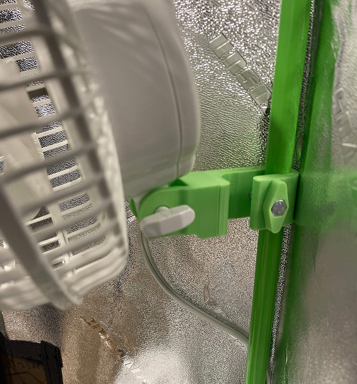 LSTclips TENTclips - Grow Tent Fan Mount