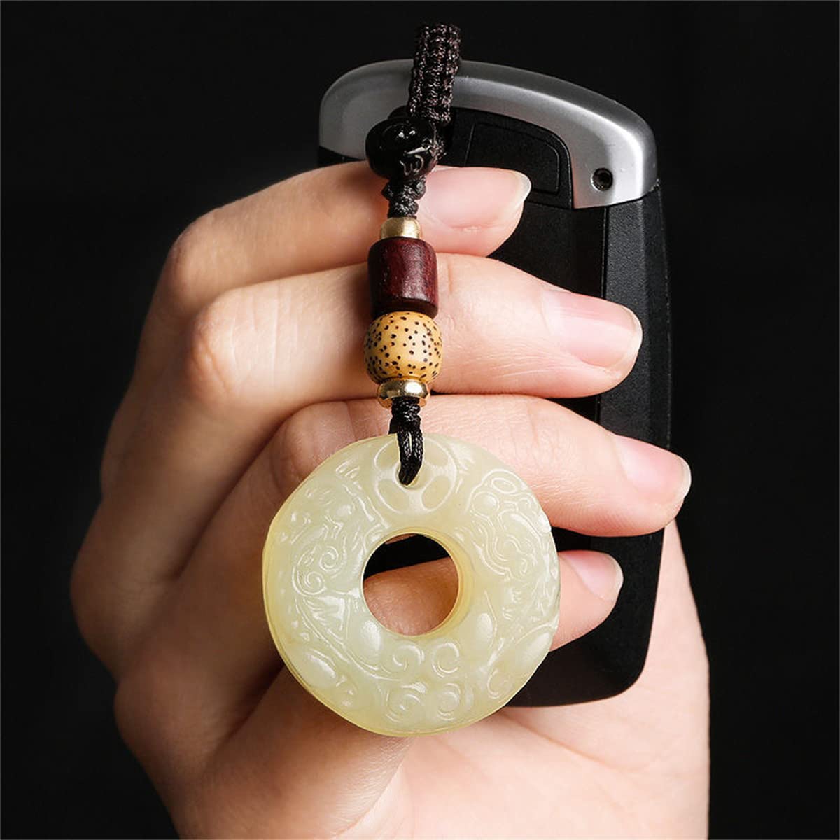 Qordelia Natural Jade Pi xiu Pi yao Key Chain Amulet Car Key Chain for Men Women Bring Wealth Good Luck, Size1