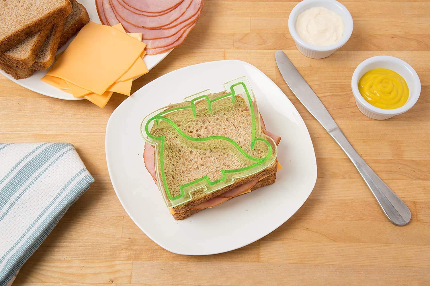 Sandwich Cutters for Kids, 4 pk - Cute Bread Crust & Cookie Cutters with Butterfly, Star, Dinosaur & Elephant - Great for School Lunches and Home Baking