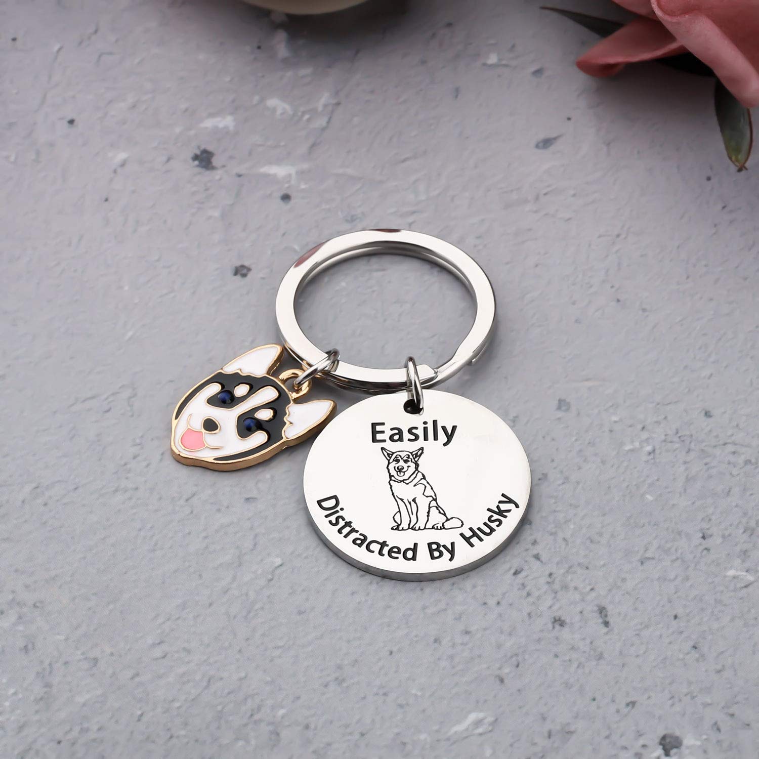 MYOSPARK Husky Mom Gift Easily Distracted by Husky Keychain Dog Jewelry Gift for Husky Lover Husky Owner Dog Sitter Gift (Husky KC)