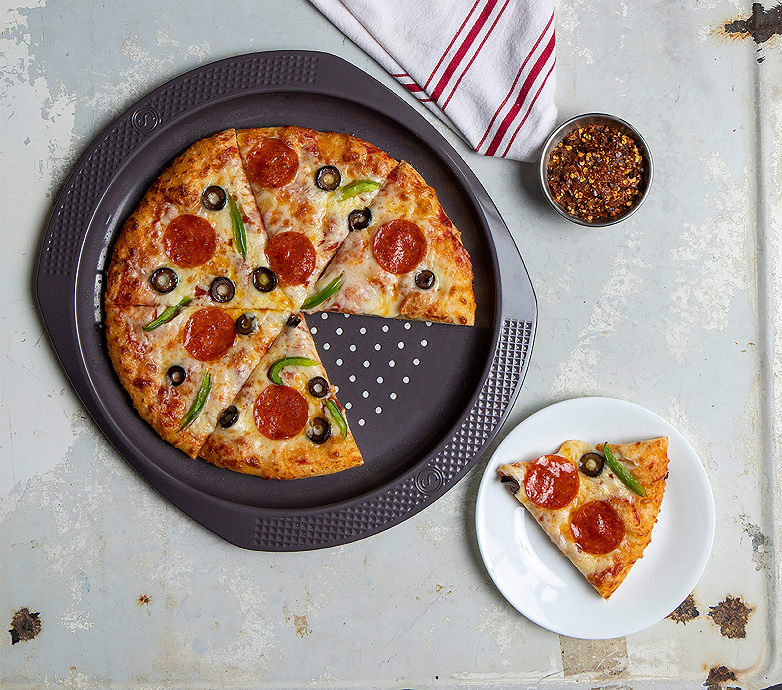 SAVEUR SELECTS Pizza and Fluted Tube Pan Bakeware Set, Non-stick, Warp-resistant Carbon Steel, Dishwasher Safe, Artisan Series