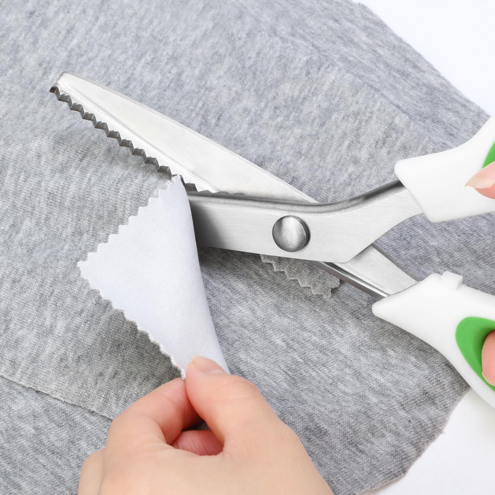 YUQGAOP Pinking Shears,9” Zig Zag Scissors for Fabric,Pinking Shears Scissors for Fabric Cutting,Professional Handheld Dressmaking,Great for Many Kinds of Sewing Fabrics Leather and Craft Paper