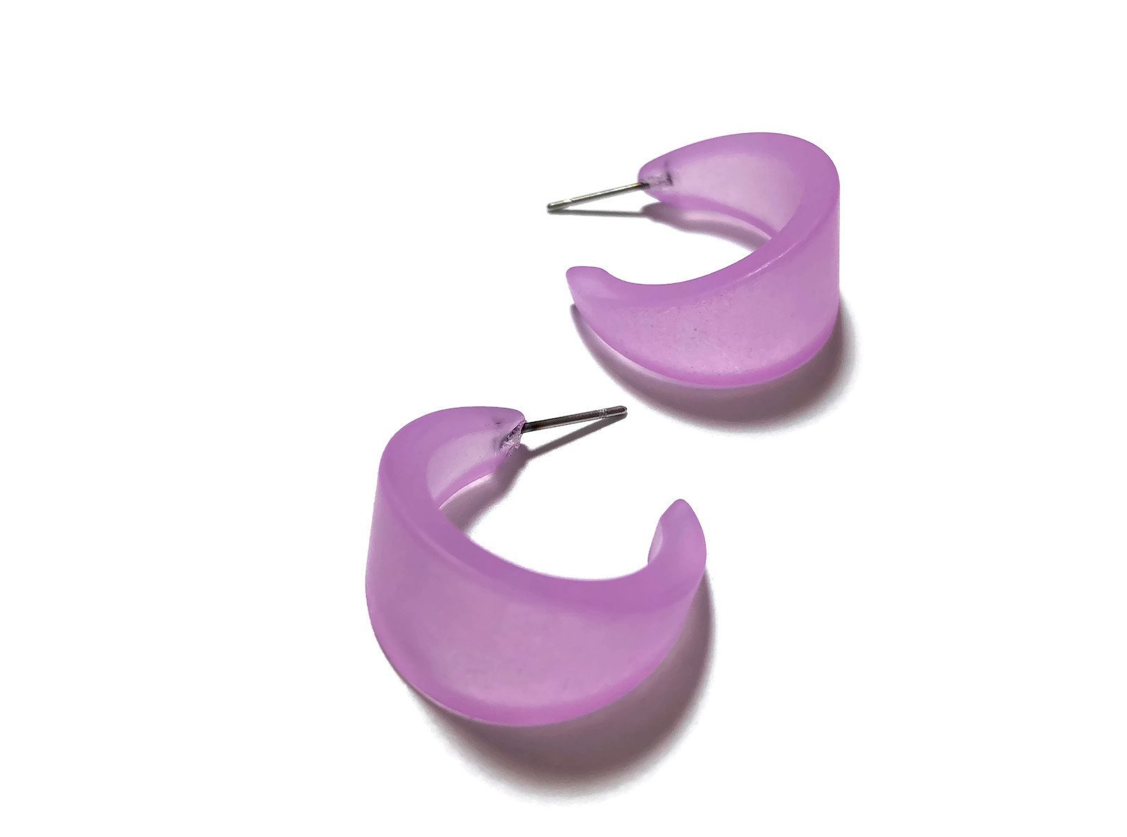 Lilac Purple Hoop Earrings | frosted retro style vintage lucite small marilyn hoops