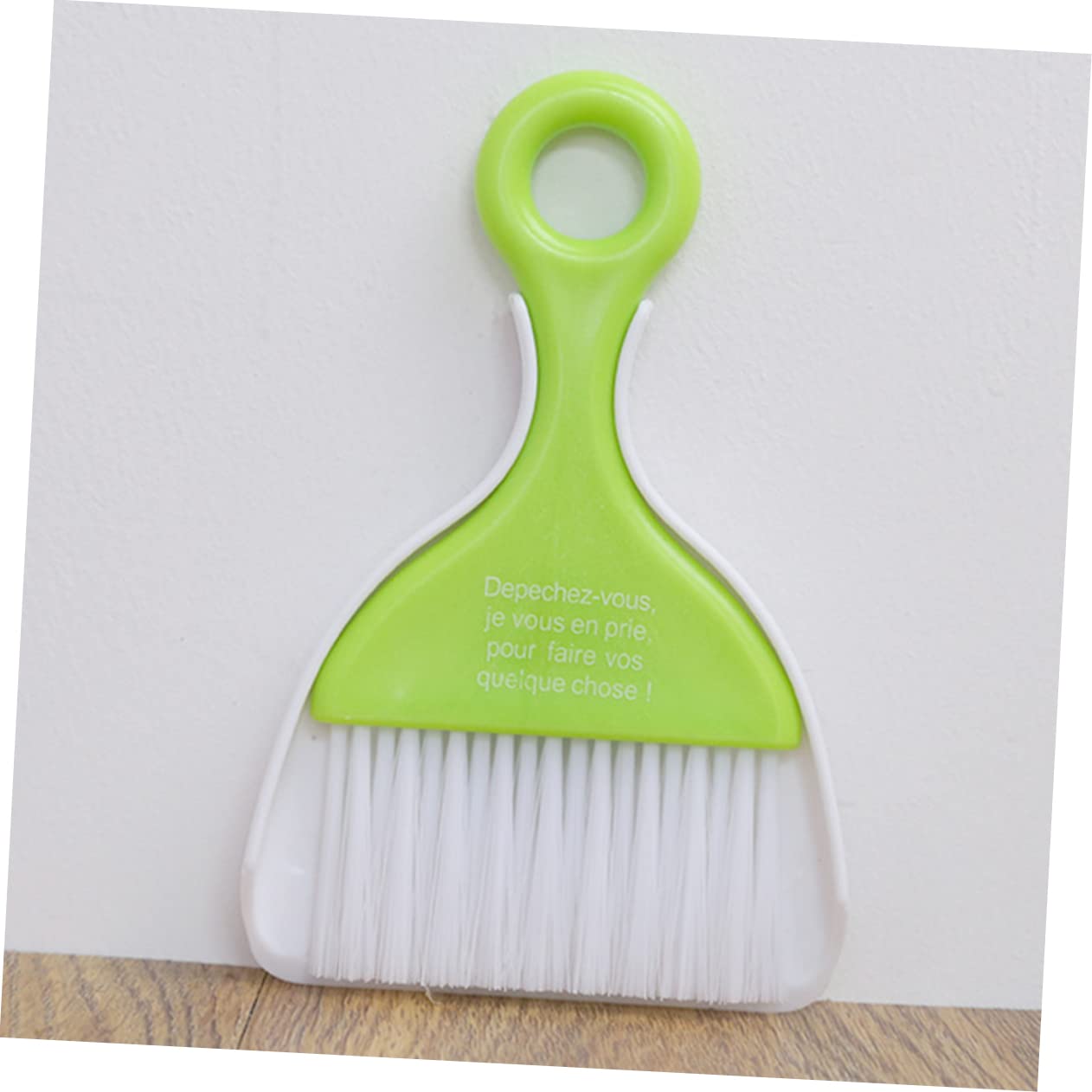 SOLUSTRE 2 Sets Keyboard Cleaning Tools Hand dust Broom Household Supplies Hand Whisk Broom Handled Dustpan Cleaning Dustpan Kids Broom Keyboard Broom Dustpan Mini Cleaning Brush Child