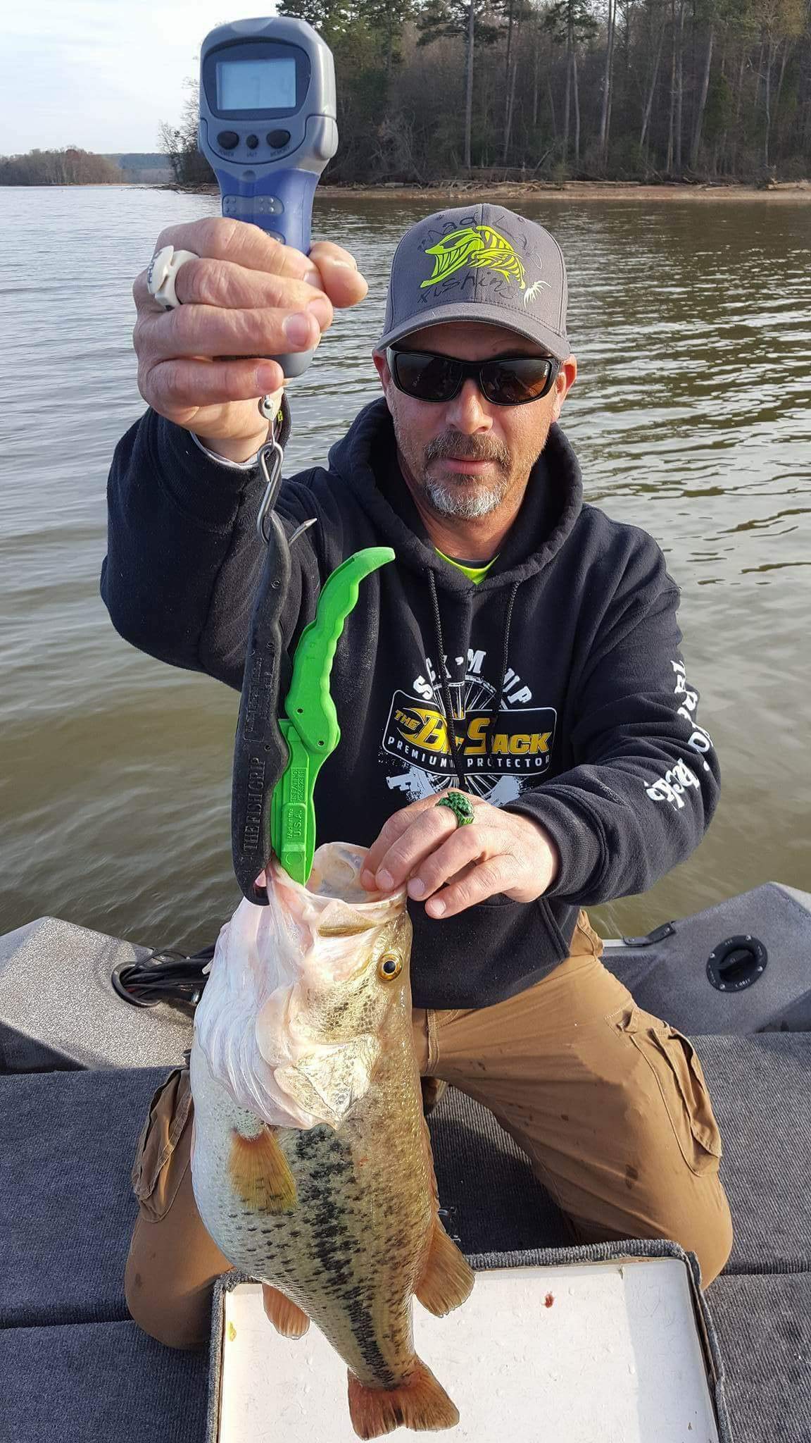 LINE CUTTERZ Unique Patented and Safe, Floating Lunker Tamer Fish Gripper with Wrist Strap - Hero Limited Edition