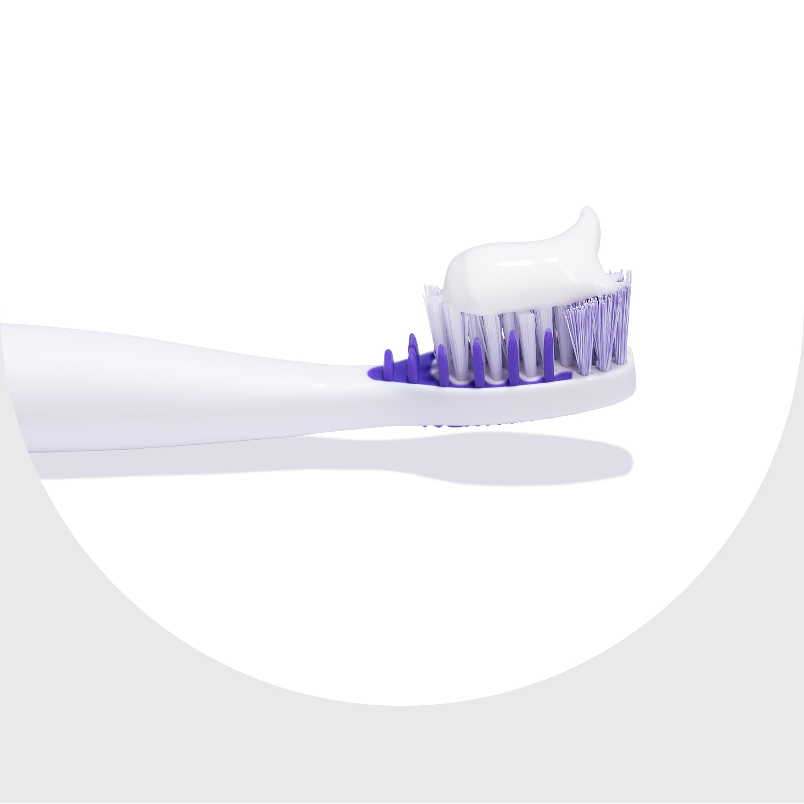 SmileDirectClub Aligner Essentials - Aligner Case, Electric Toothbrush Club Edition, 1 Replacement Brush Head