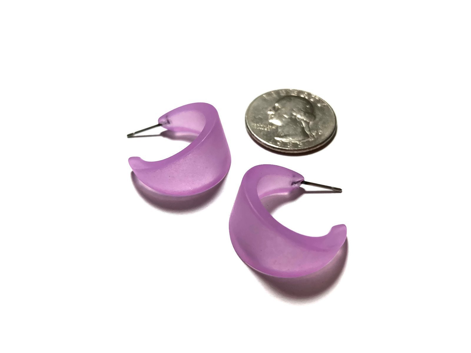 Lilac Purple Hoop Earrings | frosted retro style vintage lucite small marilyn hoops