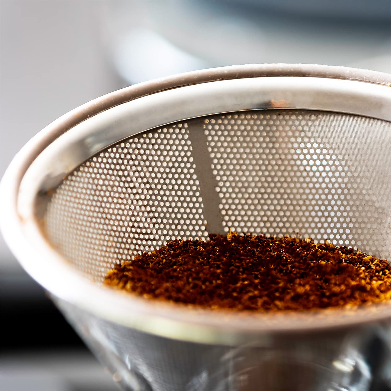 OVALWARE Paperless Stainless Steel Pour Over Coffee Filter β Reusable and Permanent Coffee Cone Dripper for Ovalware, Chemex, Hario and Other Carafes