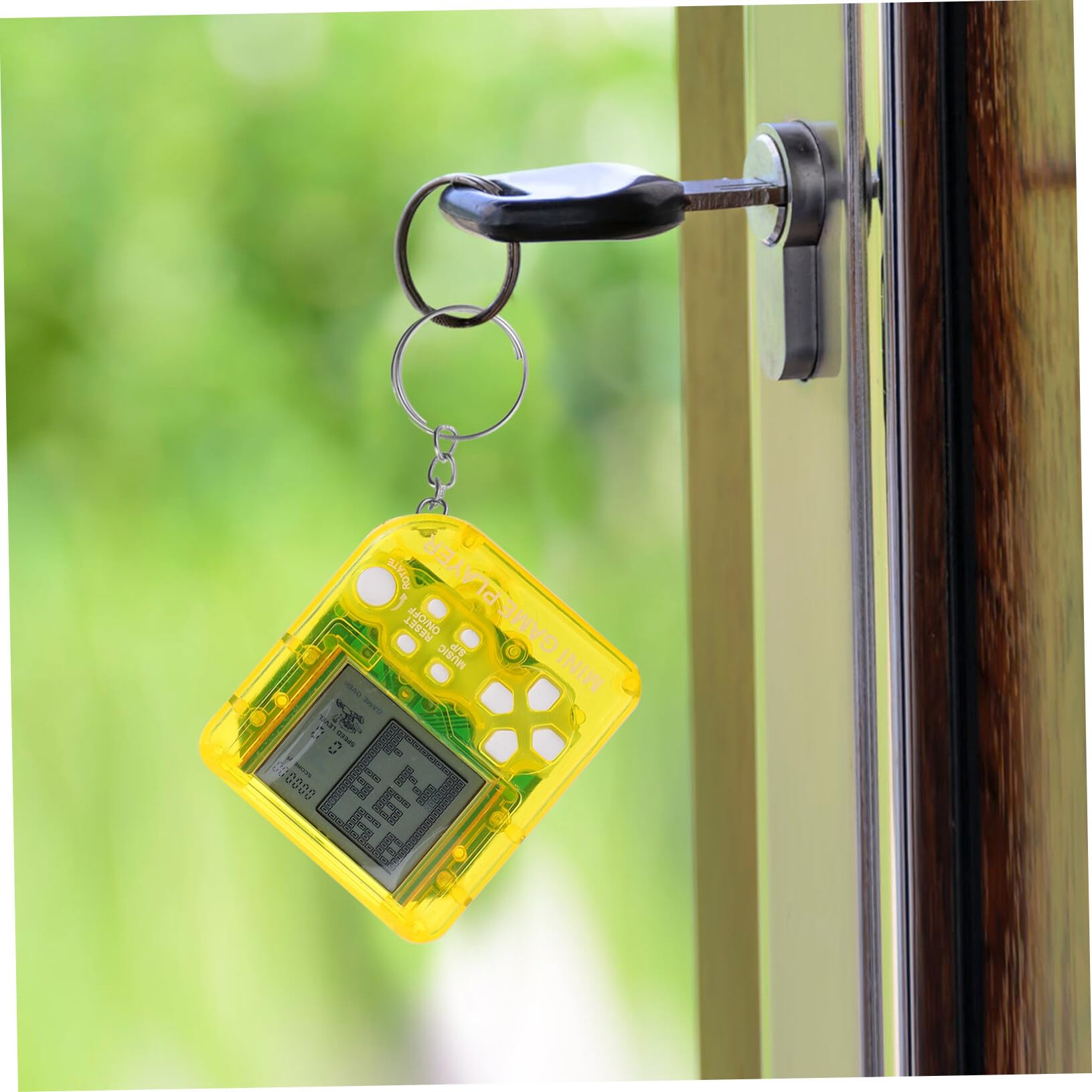 TOGEVAL Backpack Keychain 4pcs Hanging with for Color Console Random Game Games Chains Gifts Brick S Keychain Mini Classic Portable Children Keychains Handheld Retro Kids Toys