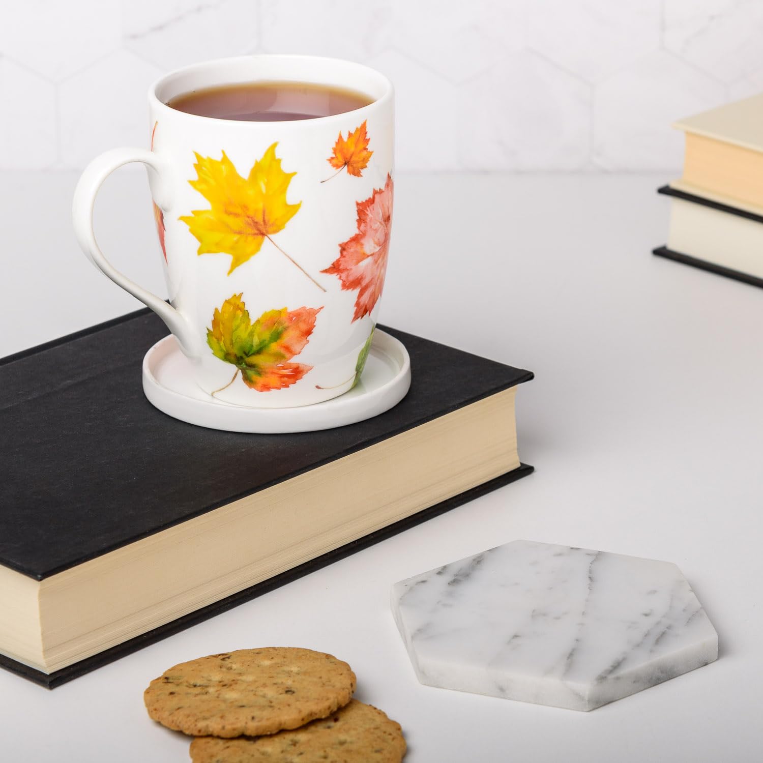 McIntosh Maple Leaf Forever Fine Bone China (15 oz) Tea Mug with Lid and Infuser