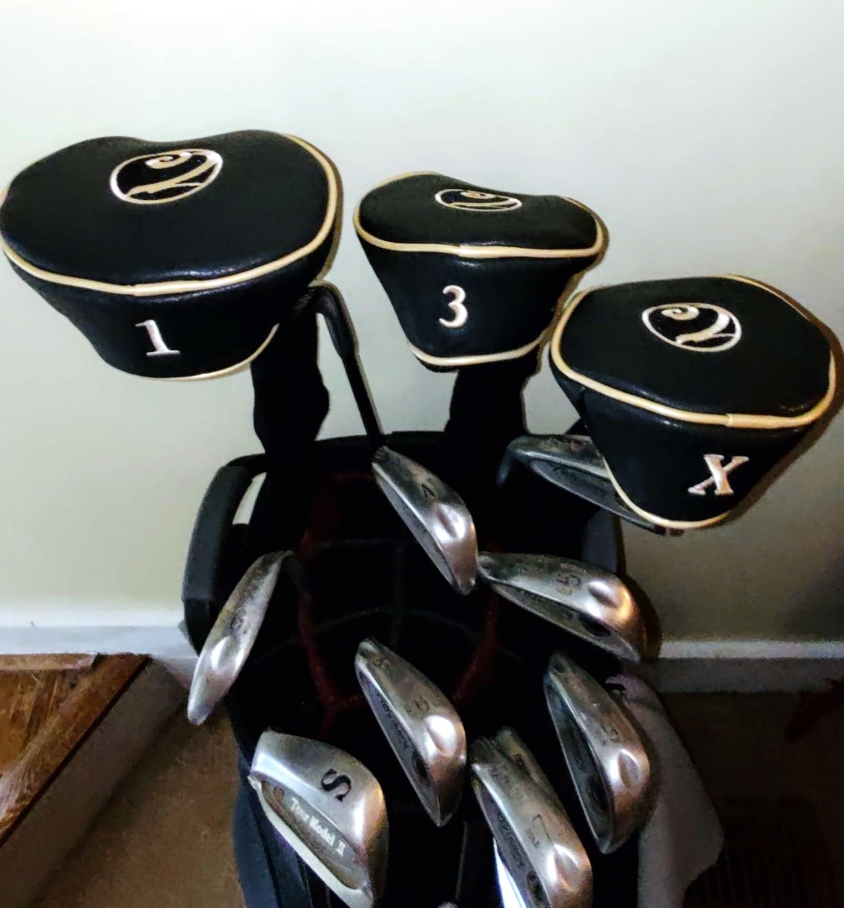 LONGCHAO Golf Head Covers 3pcs Set, Driver Fairway Wood Headcovers, Vintage PU Headcovers for Golf Club (golden-black)