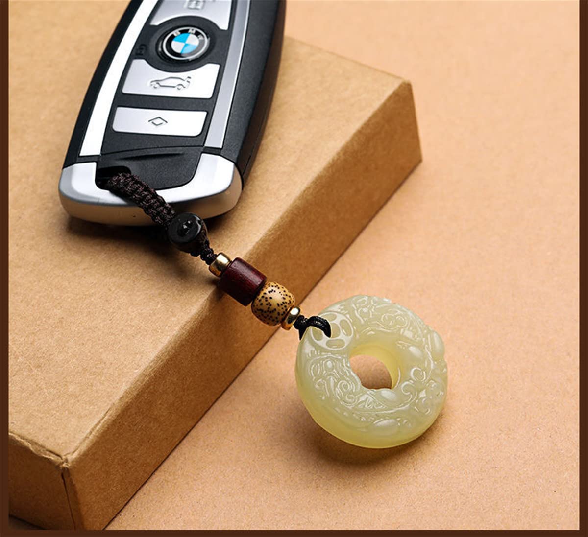 Qordelia Natural Jade Pi xiu Pi yao Key Chain Amulet Car Key Chain for Men Women Bring Wealth Good Luck, Size1