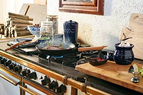 STAUB Frying Pan with Wooden Handle Diameter 20 cm,Black