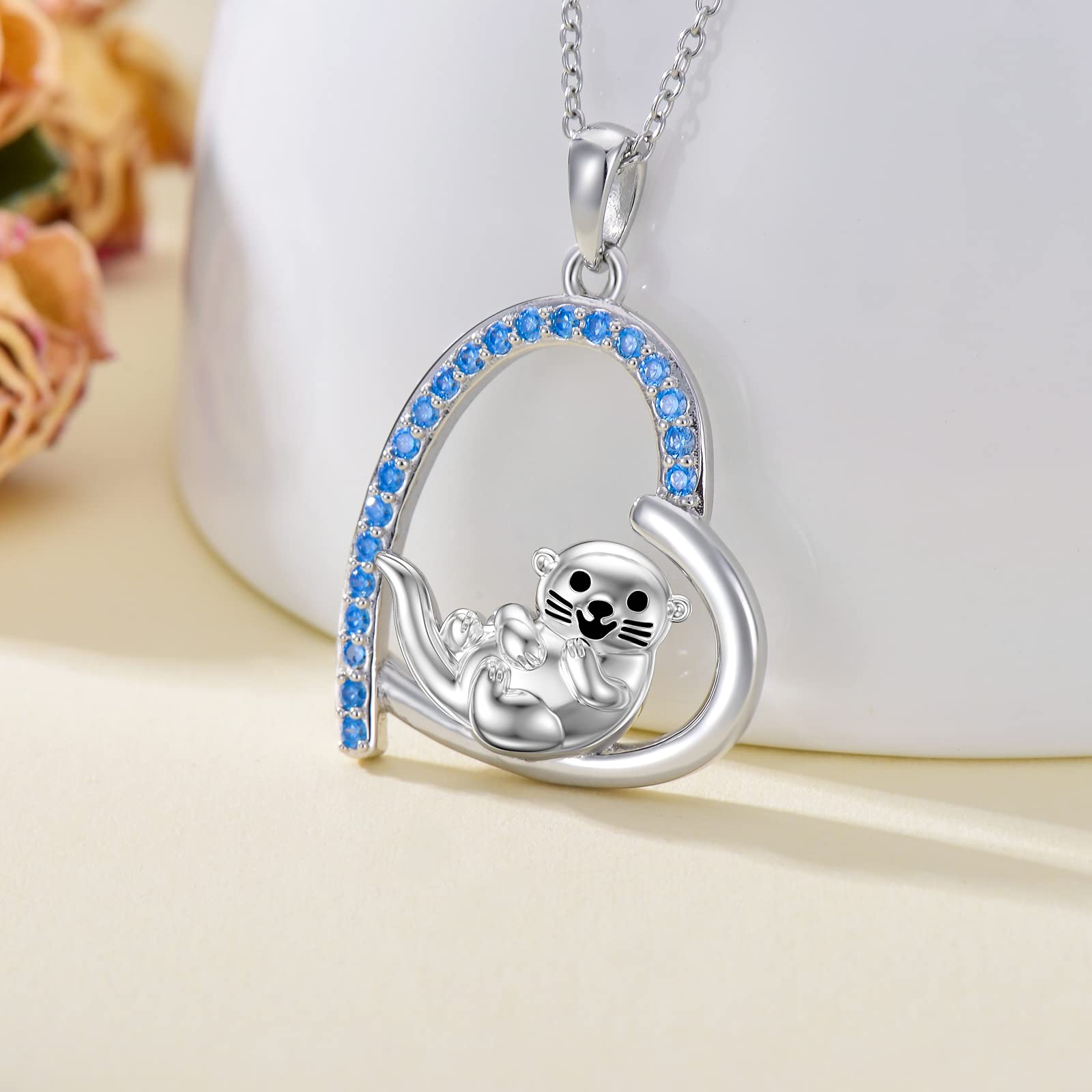 PROESS Otter Necklace Sterling Silver Sea Otter Necklace for Women Otter Lovers Otter Pendant Jewelry Gift