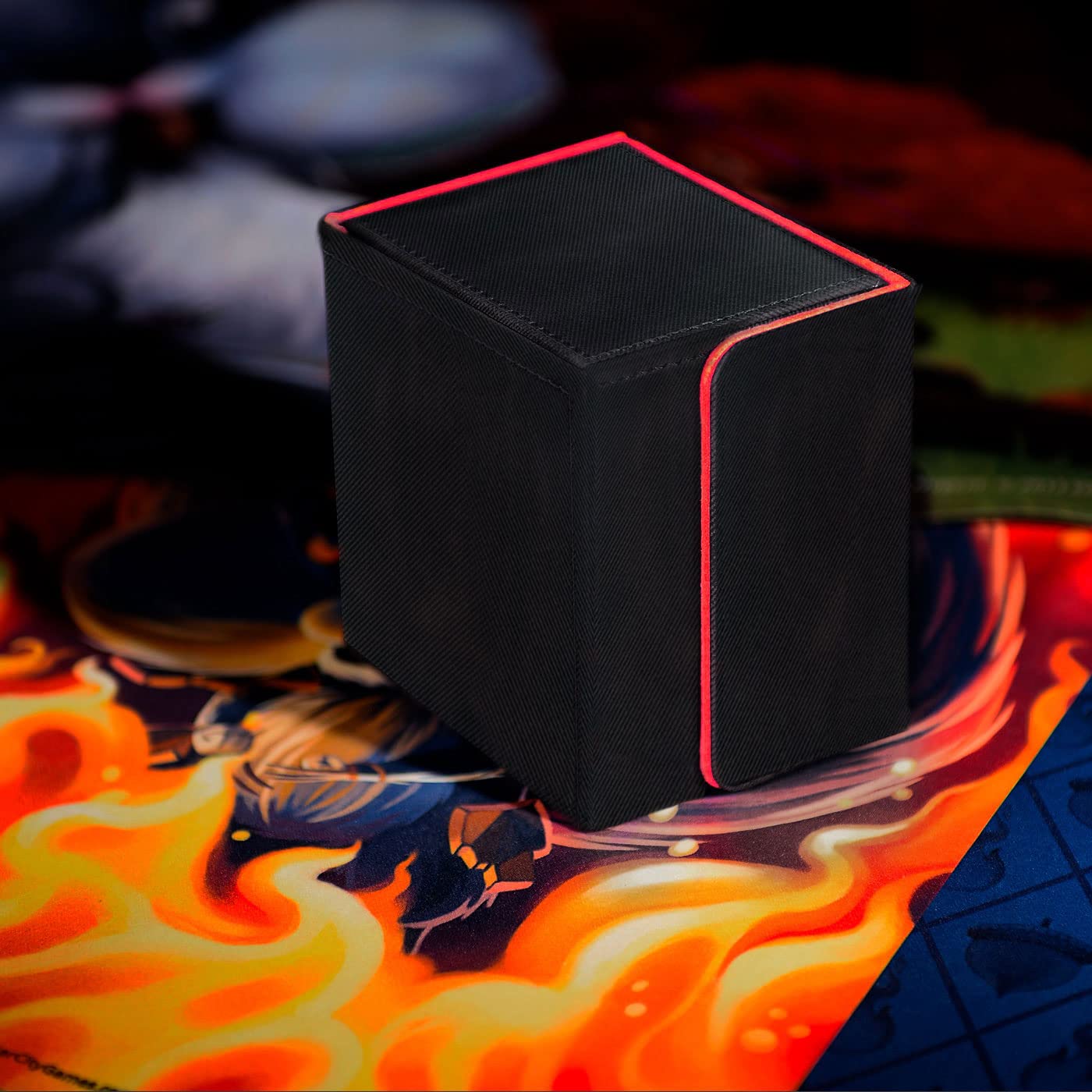 Scimi Commander leather Deck Box, designed specifically for Magic: The Gathering (MTG) and Trading Card Game (TCG) enthusiasts, hold over 100 sleeved cards (Black/Red)