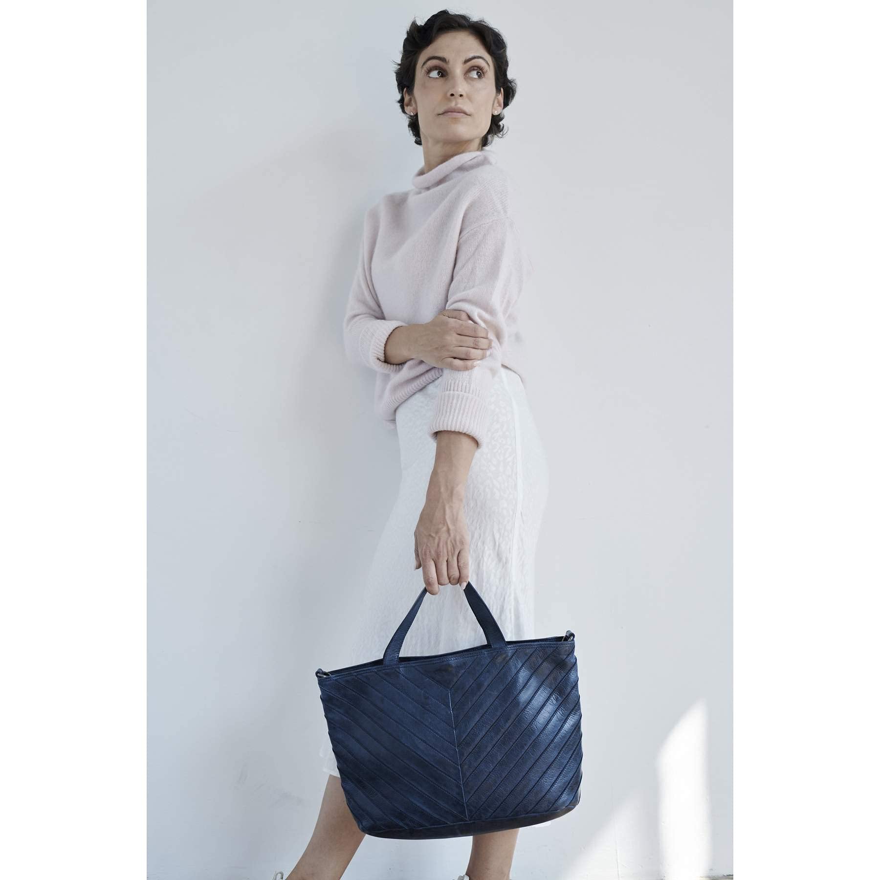 Latico Leathers Morgan Women's Handbag Tote - Made From Authentic Leather Handcrafted by Artisans
