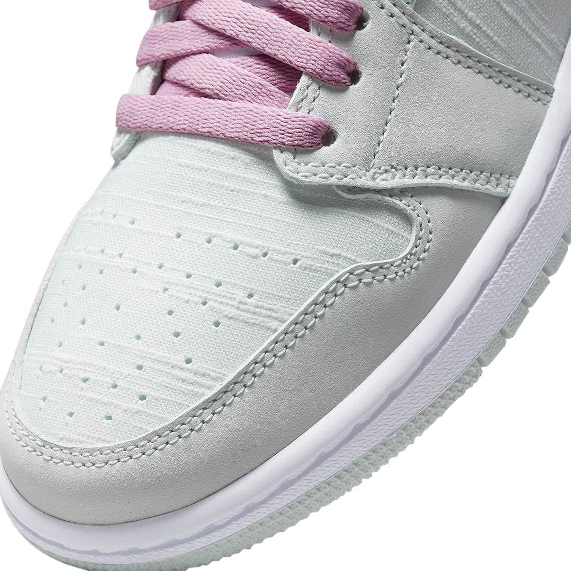Nike Women's WMNS Air Jordan 1 Low Se Barely Green, Barely Green/Black, 7.5W