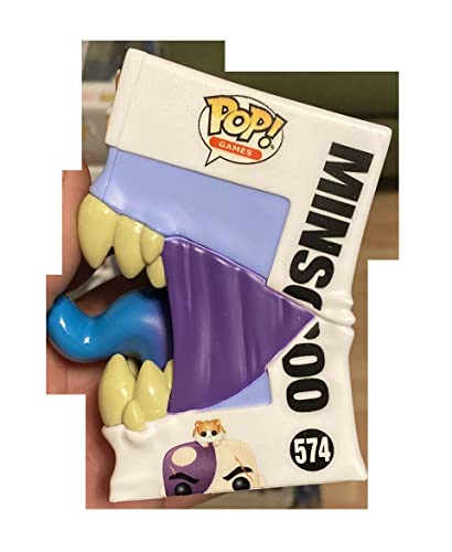 POP Funko ! Dungeons and Dragons Mimic Exclusive Figure DND with D20 Bundled