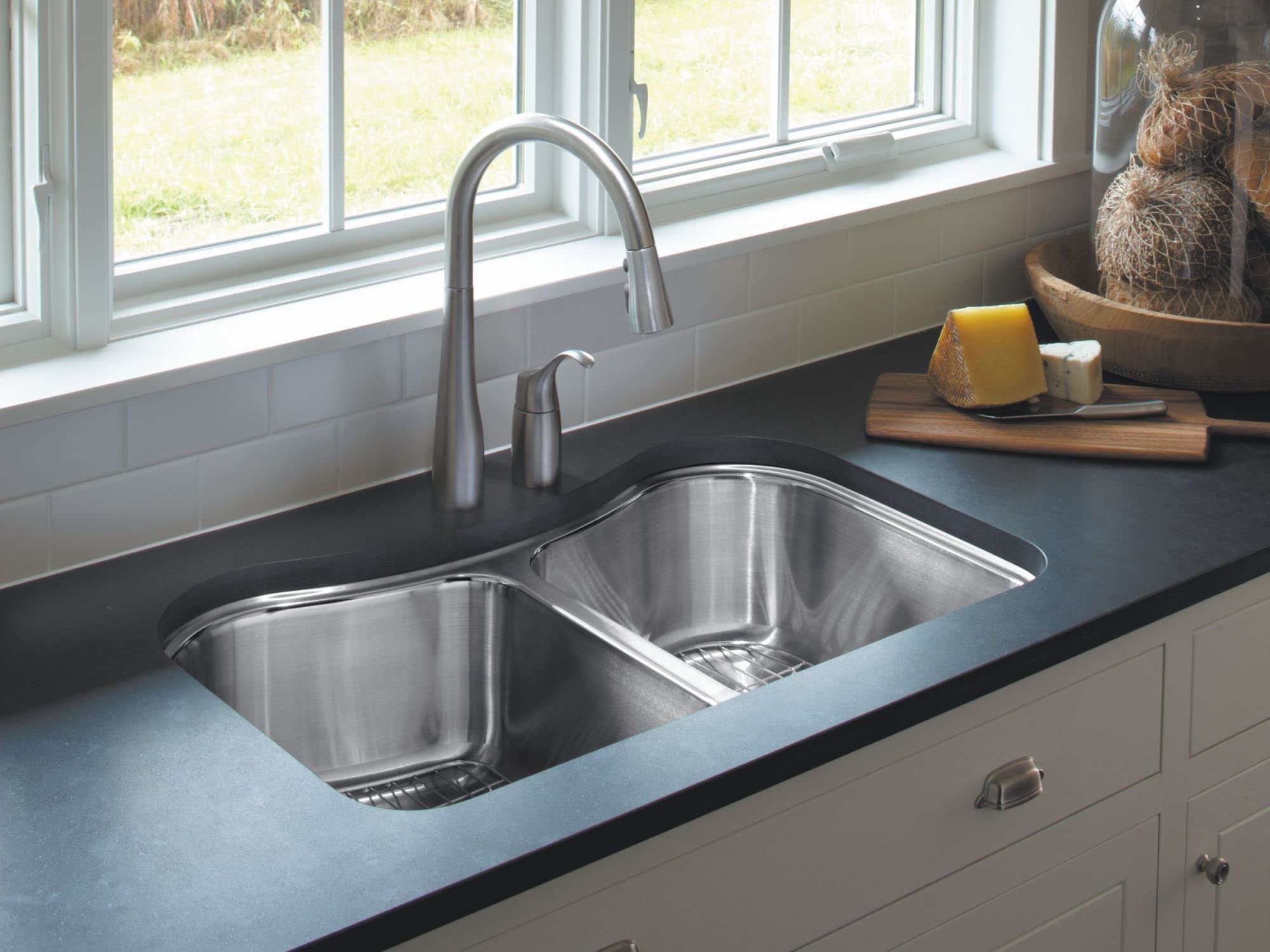 KOHLER K-647-VS Simplice Pull-Down Kitchen Faucet with Side Handle Control, Kitchen Sink Faucet with Pull-Down Sprayer, Vibrant Stainless