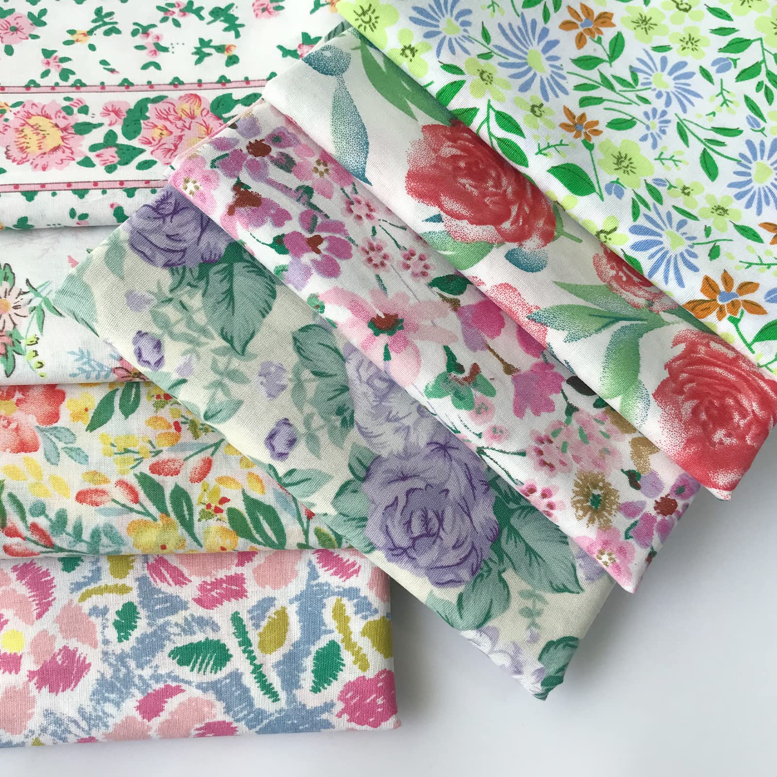 levylisa 8 Pieces Cotton Fabric 18"x22" Floral Craft Fabric for Sewing, Bundle Squares Fabric, Fat Quarters Fabric Bundles, DIY Patchwork, Pre-Cut Quilting Fabric