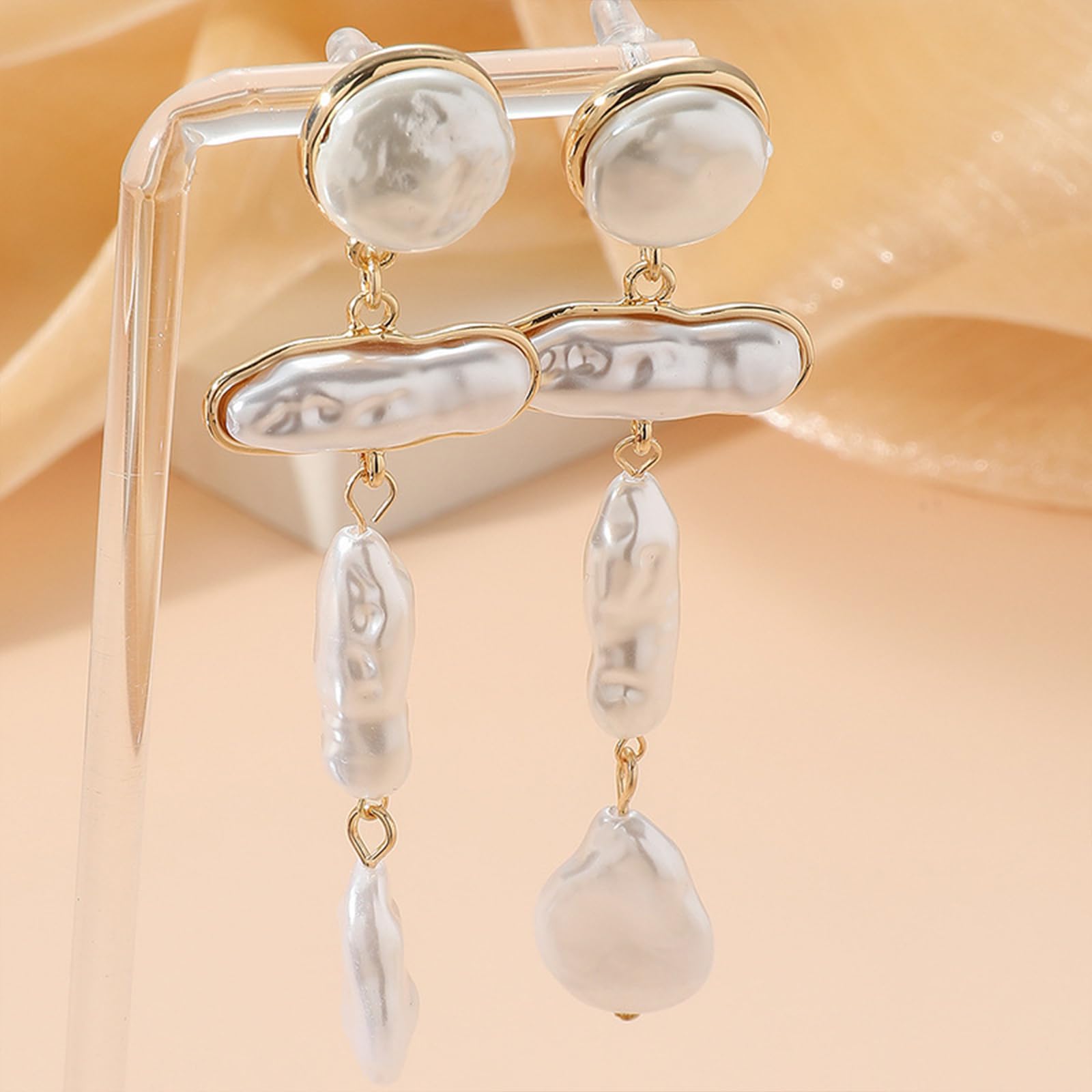 Pearl Flower Stud Earring Elegant Pearl Earrings for Women Charm Flower Stud Earrings (pearl)