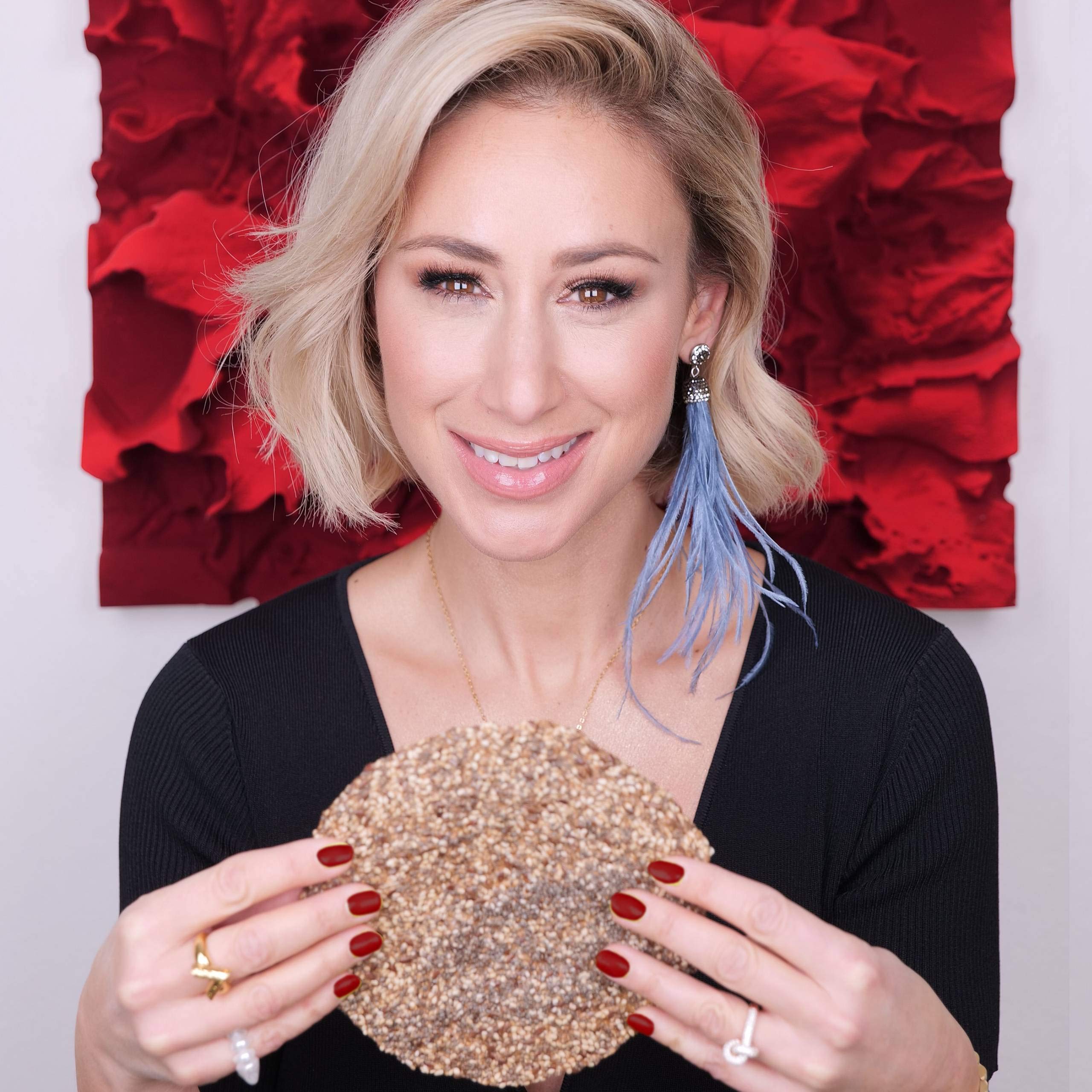 KZ Clean Eating - Organic Swedish Chia Crisp Bread - 160g (5.65oz) - Low Carb Non GMO All Natural High in Omega 3