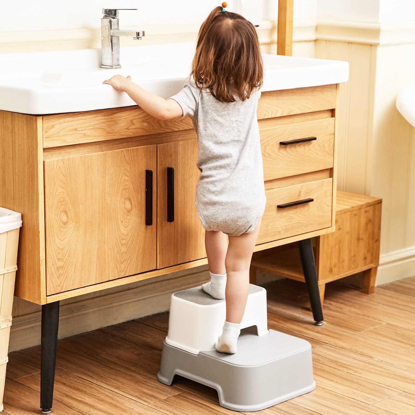Toddler Step Stool for Bathroom,Kids Step Stool for Potty Training,Toilet Stool, Slip Resistant (Green, 1)