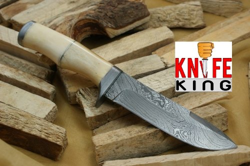 Knife King Premium "Angelo Bianco Damascus Handmade Hunting Knife. Comes with a sheath.