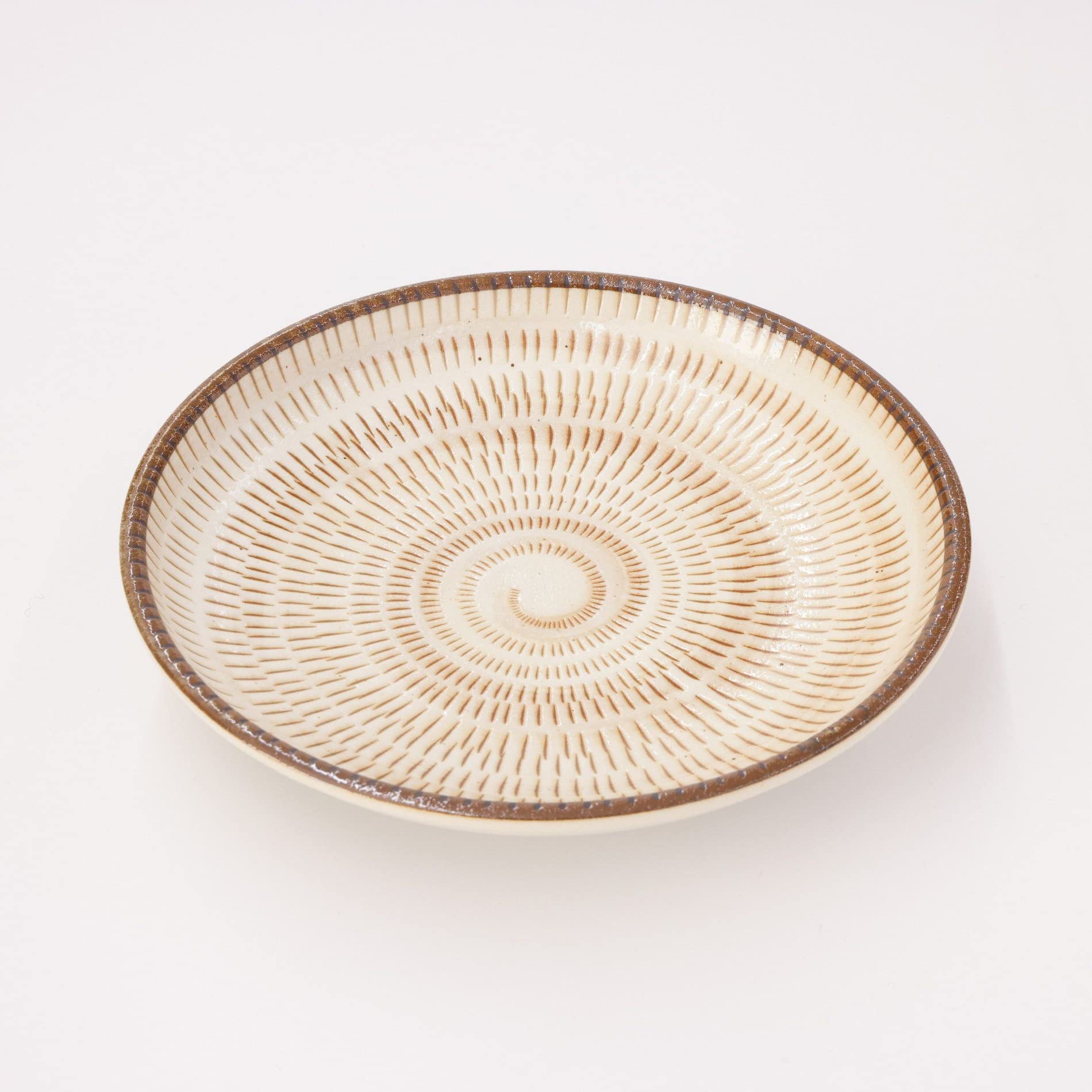 Product of Gifu Japan Mino Ware Serving Plate, 7.5 inch, Beige, Mino-Mingei, Japanese Ceramic Plate, Microwave/Dishwasher Safe