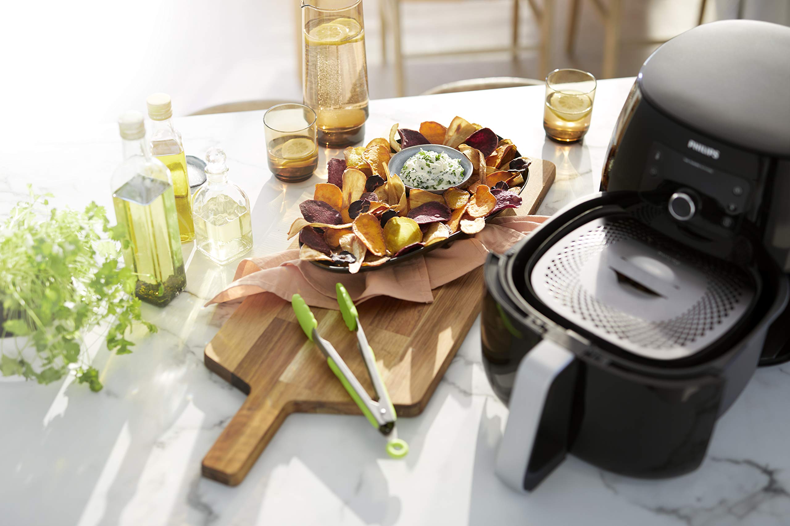 Philips Kitchen Appliances Snack Master Accessory Kit for Philips Airfryer XXL Models, with Snack Cover and Silicone Tongs, Dishwasher Safe Parts for Easy Cleaning, Foldable Legs, Silver (HD9954/01)