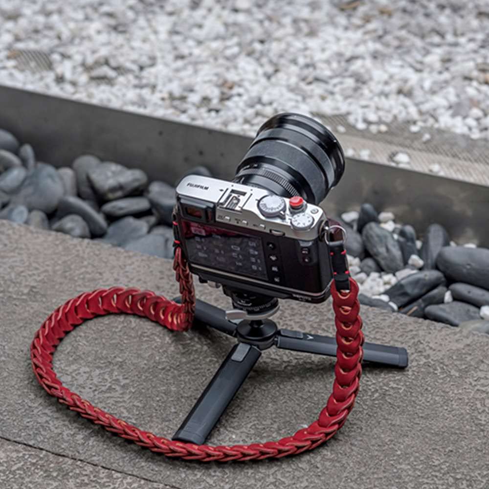 Portable Desktop Mini Tripod, Professional Mini Tripod with Panoramic Ball Head for Action Sports Camera Mirrorless Camera