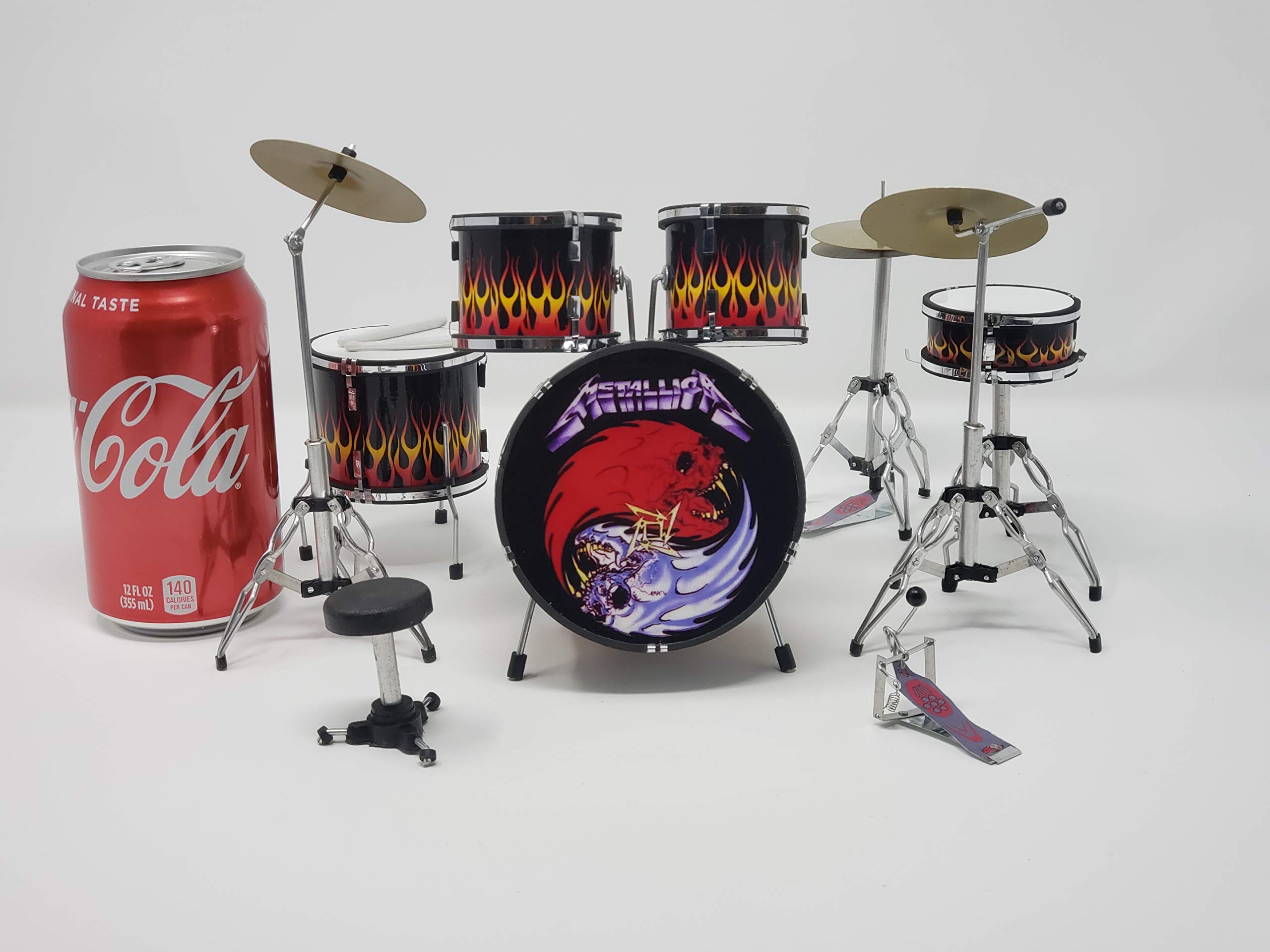 Lars Ulrich METALLICA miniature drum set. Excellent details. Mini drum