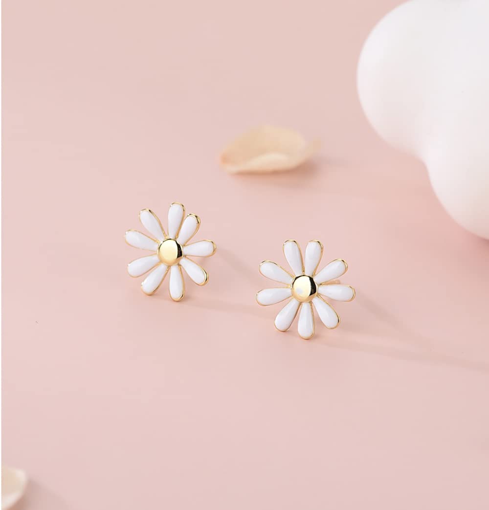Reffeer Solid 925 Sterling Silver Daisy Flower Stud Earrings Spring for Women Teen Girls Daisy Stud Earrings Flower (B-18K Gold)