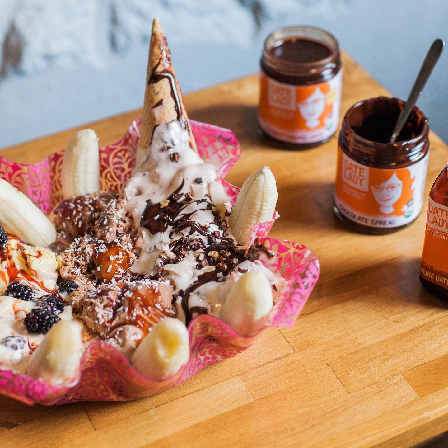 Organic Chocolate Date Spread | Vegan, Paleo, Gluten Free & Kosher, No Added Sugar, No Preservatives (1 Jar) Cocoa Spread Perfect For Dipping Fruit and Using as a Sauce on Ice Cream.